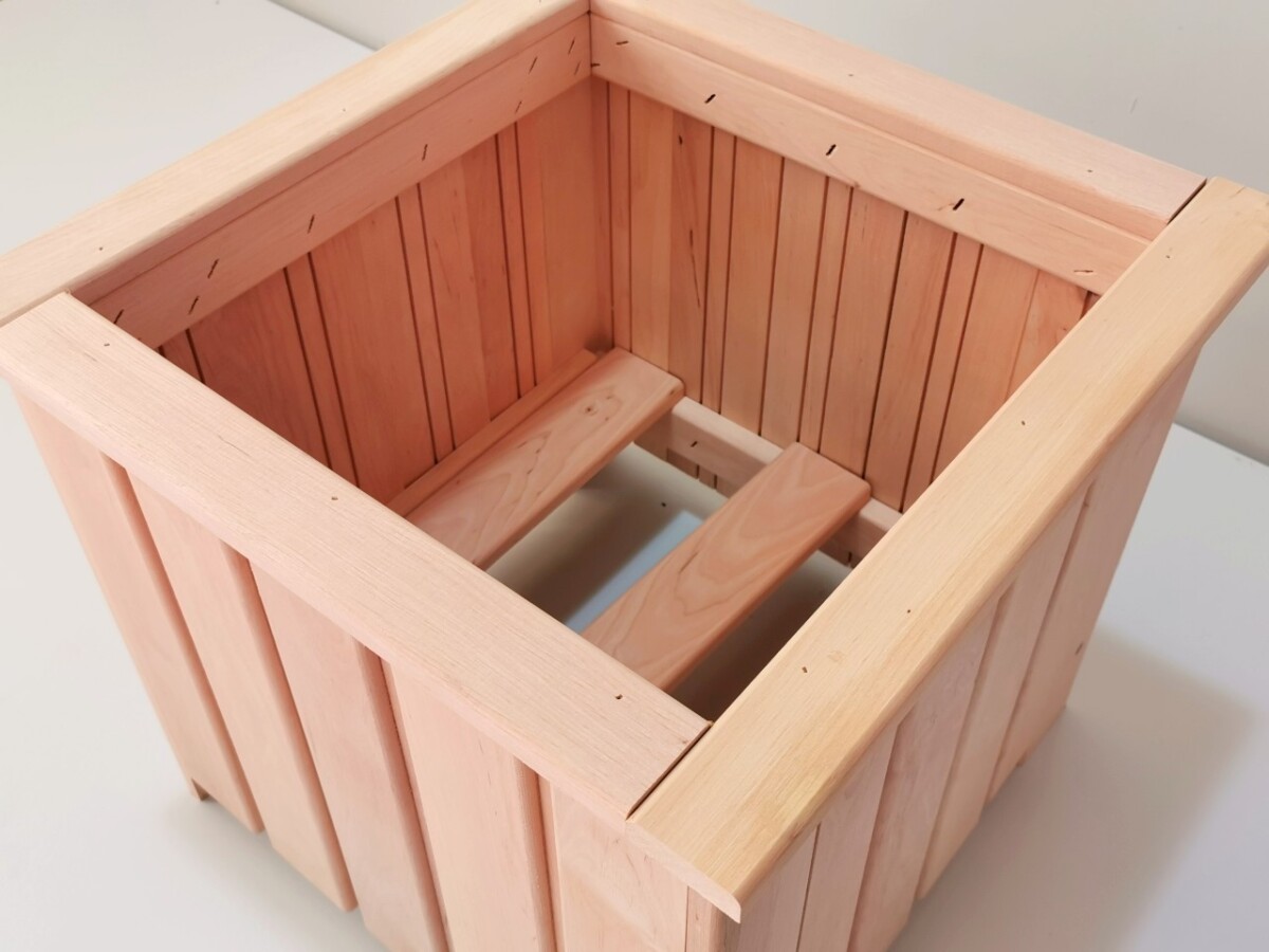 Lillekast NNV 420x420 - A&A Wood - Puidust lillekastid